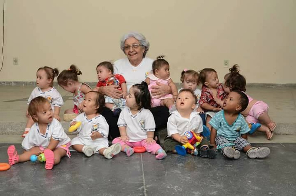 Morre Margarida da Mota Rocha, presidente da Apae e uma das ...