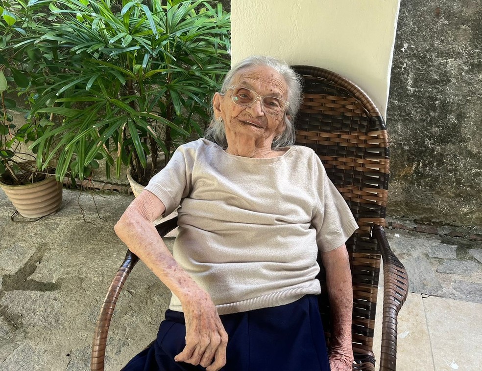 Elizabeth Teixeira, símbolo da resistência camponesa, comemora 100 anos ...